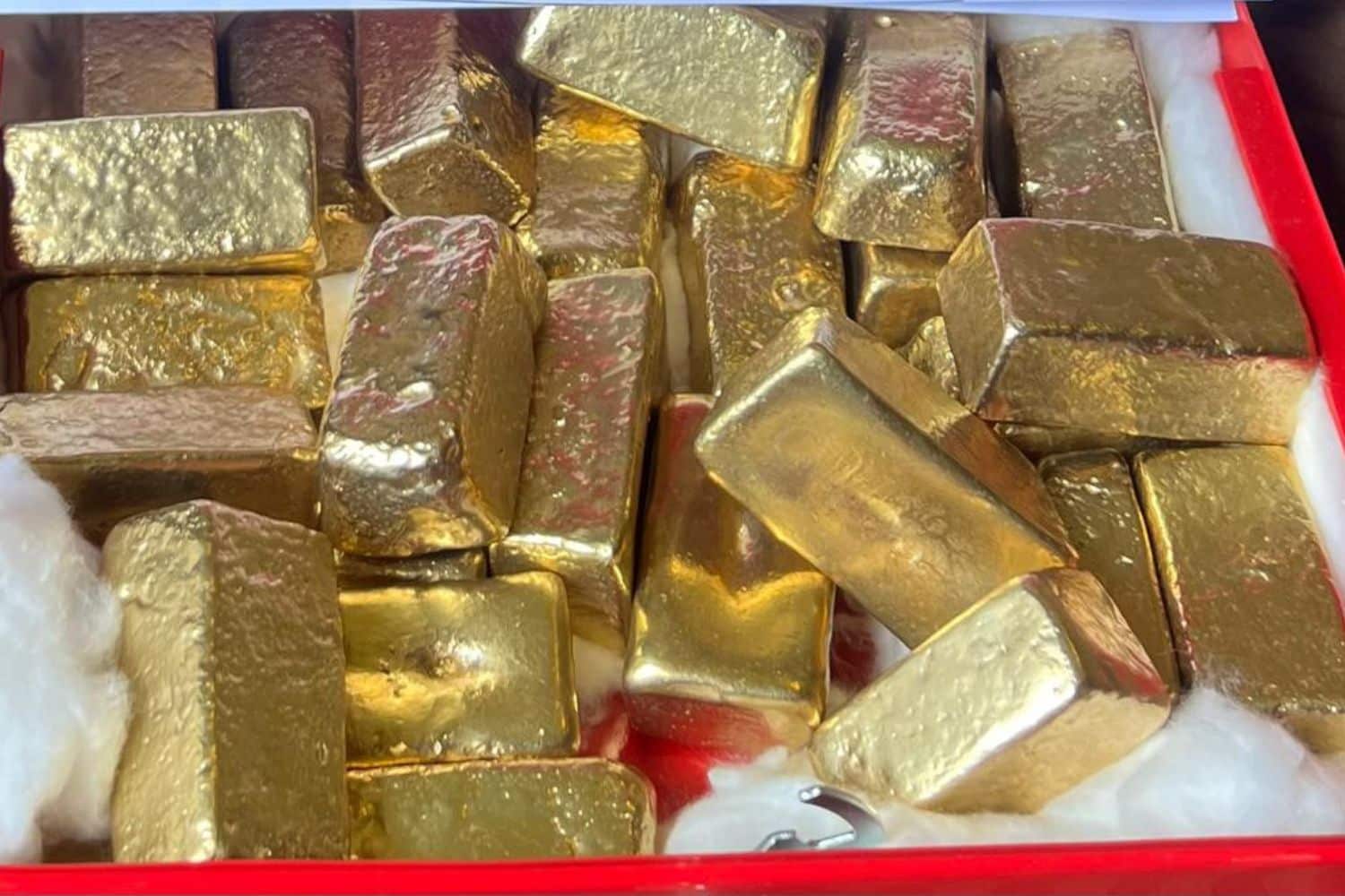 Buy 24K Gold Bars: 7 Powerful Reasons to Own Pure Wealth